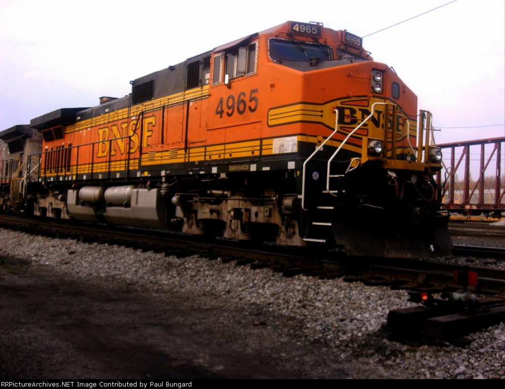 BNSF 4965 C44-9W